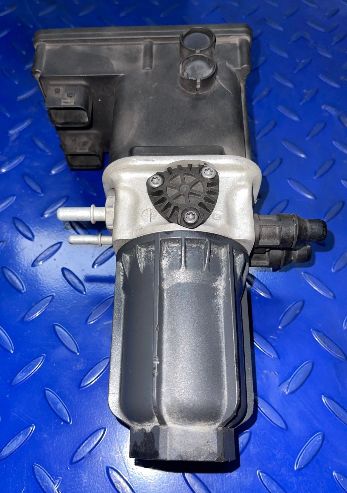 Adblue Pump for Mercedes Actros, Atego, Axor Euro 6